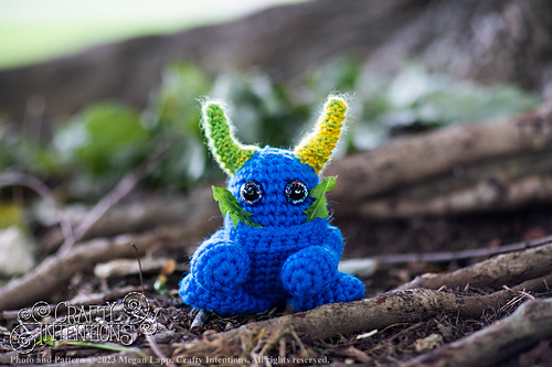 Ravelry: Small Cylinder Monsters pattern by Megan Lapp