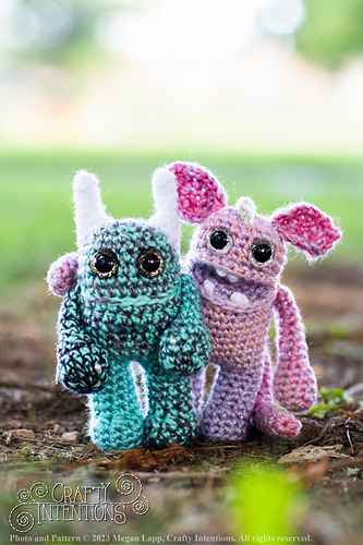 Ravelry: Small Cylinder Monsters pattern by Megan Lapp