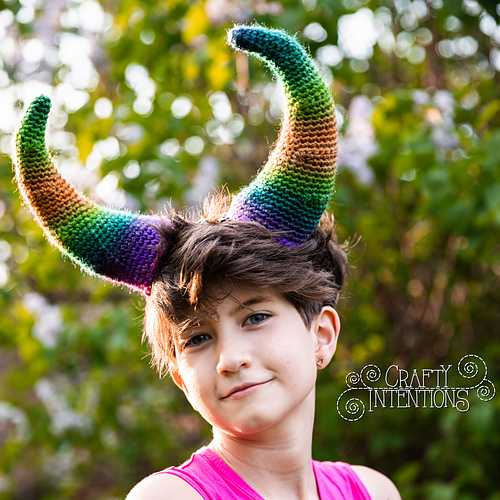Ravelry: Wearable Fantasy Monster Horns Set 6 pattern by Megan Lapp