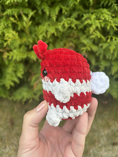 Ravelry: Candy Cane Bee pattern by TheCraftySnail