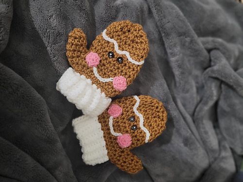Ravelry: Gingerbread Man Mittens pattern by Erangi Udeshika