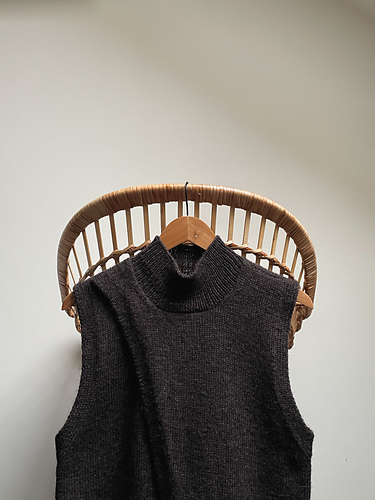 Ravelry: Ahsoka Slipover pattern by Nabita Jouret