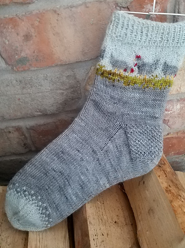 Ravelry: Don’t forget the Chickens! Socks pattern by Sophie Skinner