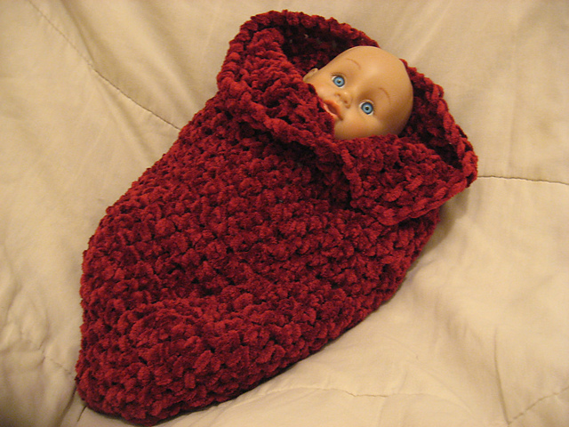 Ravelry: Baby Papoose (cocoon) pattern by Christina Kadelski