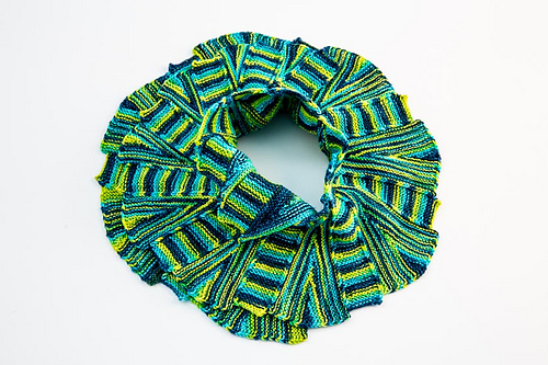 Ravelry: Amun Ra pattern by Ursa Major Knits