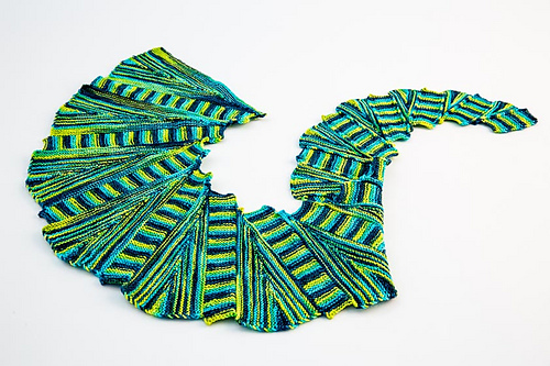 Ravelry: Amun Ra pattern by Ursa Major Knits