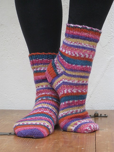 Ravelry: Very Vanilla Socks pattern by Jo-Anne Klim