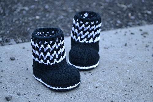 Ravelry: Crochet Baby booties - Ribbed Luck pattern by Croby Patterns ...