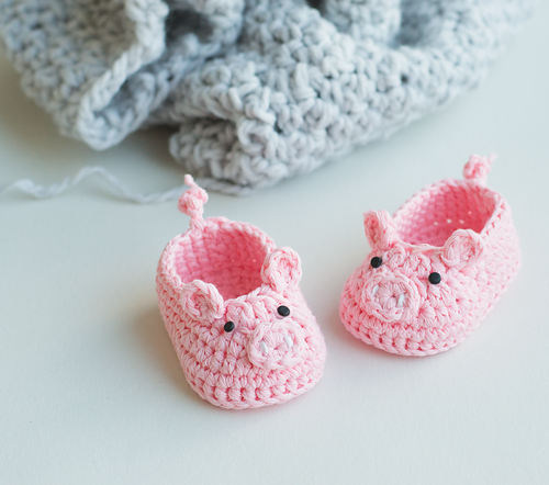Ravelry: Piggy Crochet Baby Booties pattern by Croby Patterns - Doroteja
