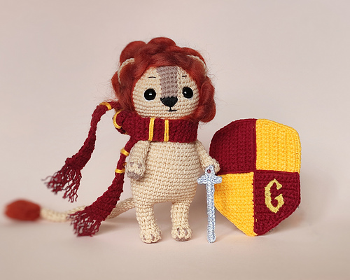 Ravelry: Lion Gryffin Wizard Mascot pattern by Kristina Khavina