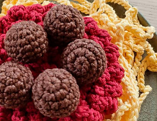 Ravelry: Crochet Spaghetti and Meatballs pattern by Alexandria Dibello