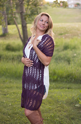 Ravelry: Waves Shawl pattern by Corinne Freeman