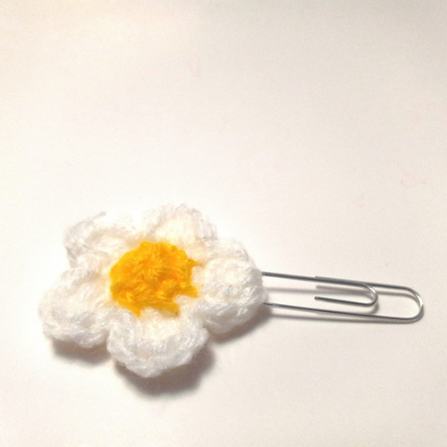 Ravelry: Daisy Paper Clip pattern by Dani West