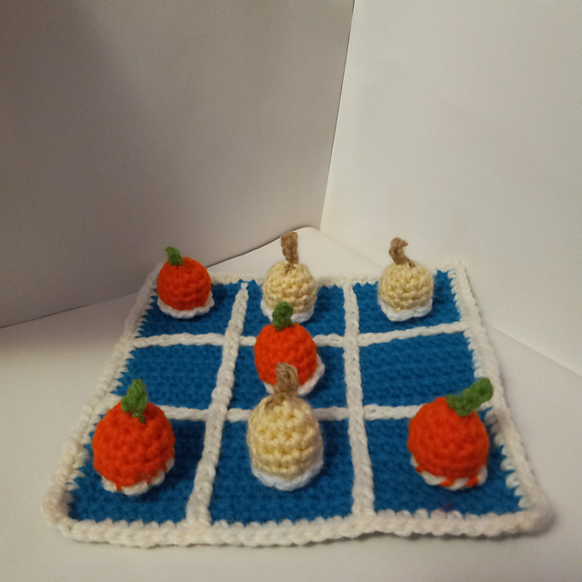 Ravelry: Fall Tic Tac Toe pattern by Dani West