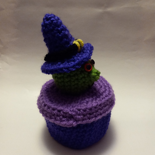 Ravelry: Witch Pot pattern by Dani West