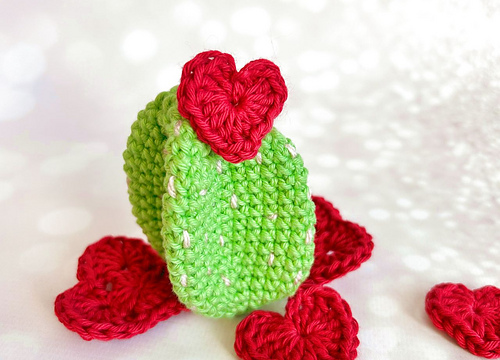 Ravelry: Crochet Mini Heart pattern by PinarV