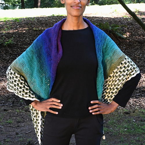 Ravelry: Ranunculus Shawl pattern by YellowBlueDesign by Olya Mikesh