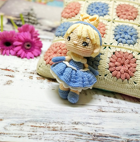 Ravelry: Disney Princess - Cinderella pattern by Mell