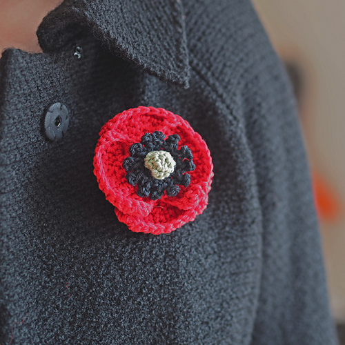 Ravelry: Poppy brooch pin decoration pattern by Crochet Luxe Home
