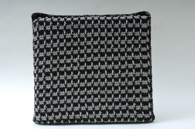 Ravelry: Checkerboard Pillow pattern by Sharon Silverman