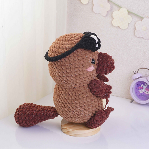 Ravelry: Sleepy Platypus pattern by Jeff Ratlis