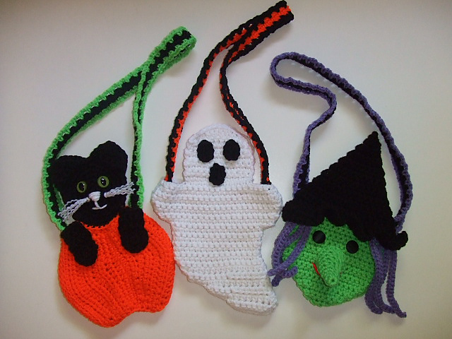 Ravelry: CV006 Halloween Purses pattern by Donna Harelik