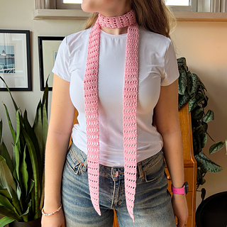 Ravelry: The Skinny Scarf & Belt Duo pattern by Crochet with Linni