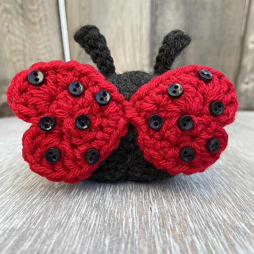 Ravelry: Love Bug pattern by Sarah Townsend