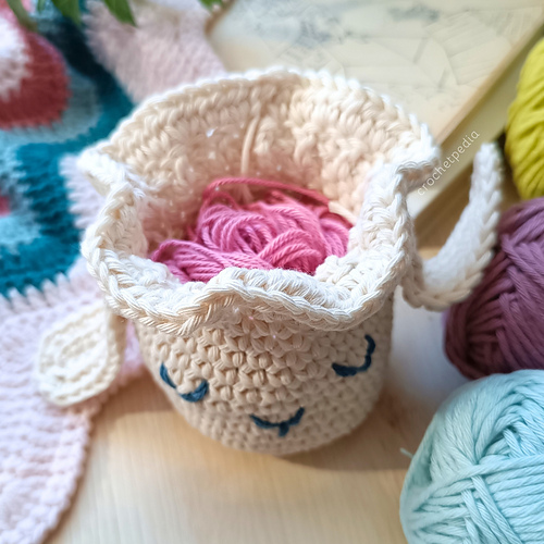 Ravelry: Sleepy Sheep Drawstring Pouch pattern by Crochetpedia
