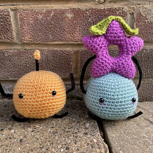 Ravelry: Stardew Valley Junimo with Stardrop pattern by Tor Smith