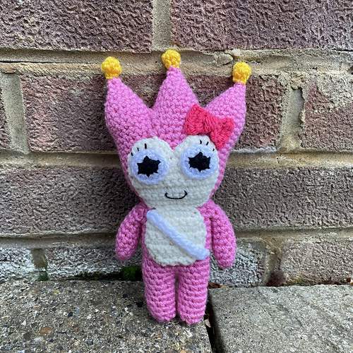 Ravelry: Ace Attorney Pink & Blue Badgers pattern by Tor Smith