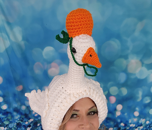 Ravelry: Porch Goose Hat with Accessories pattern by Stephanie Pokorny