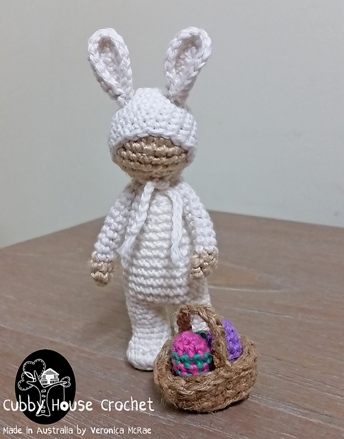 Ravelry: Standing Toddler Bunny pattern by Veronica McRae