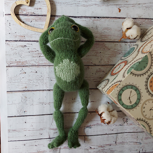 Ravelry: Green Frog pattern by Natalia Vasyaeva