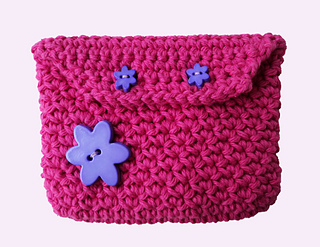 Ravelry: CuteLittleCrafts' Hot pink coin purse