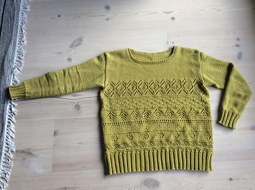 Ravelry: 161-24 Delphos pattern by DROPS design