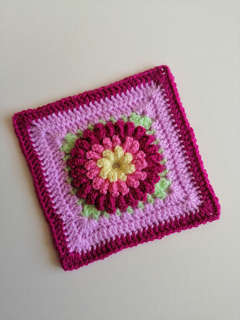 Ravelry: Large Popcorn Flower pattern by Lisa Hooper