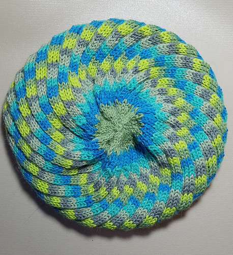 Ravelry: Checkerwork DK Slouchy Hat pattern by Vexy