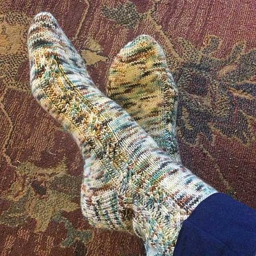 Ravelry: Twist and Shout pattern by Luise O'Neill