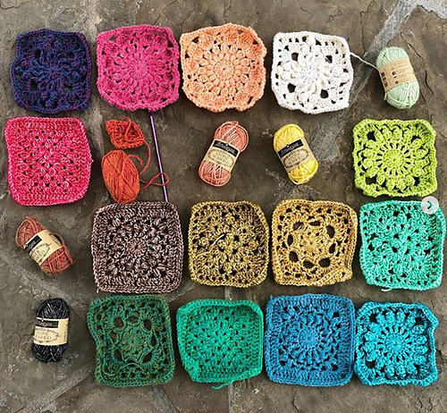 Ravelry: 2020 VVCAL Blanket & Border pattern by Rachele Carmona