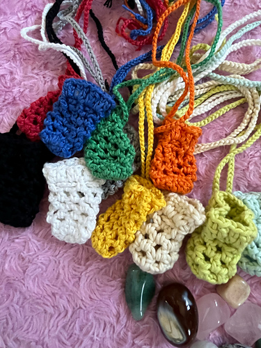 Ravelry: Pendant Drawstring Bag Necklace pattern by DD Wilder