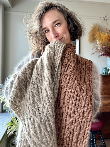 Ravelry: Twisted Twines Shawl pattern by Dorothy Offeciers