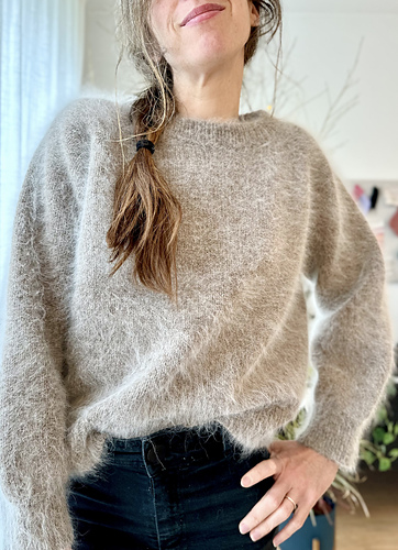 Ravelry: Grace Sweater pattern by Dorothy Offeciers