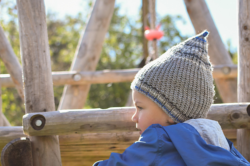 Ravelry: Little Onion Hat pattern by DUCATHI
