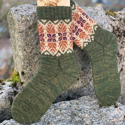 Ravelry: Wood Walk Socks pattern by DUCATHI