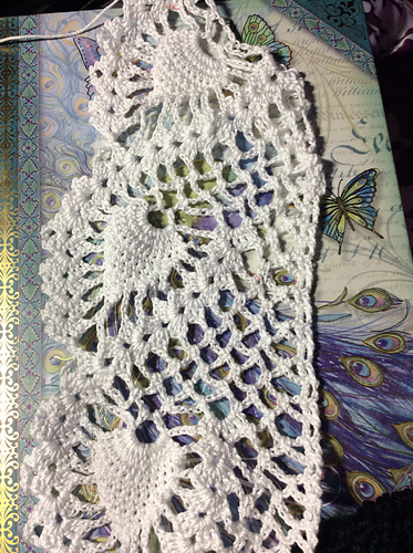 Ravelry: Pineapple Swirl Edging pattern by Source Needed