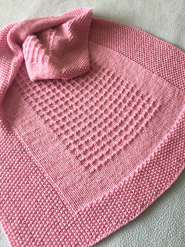 Ravelry: Alia Baby Blanket pattern by Daisy Gray Knits