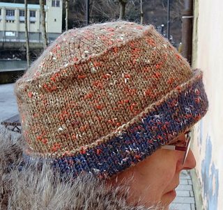 Ravelry: #21 Pillbox Hat pattern by Nicky Epstein