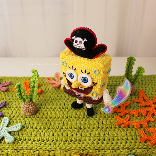 Ravelry: SpongeBob’s Pirate Outfit pattern by Danielle Magalhães