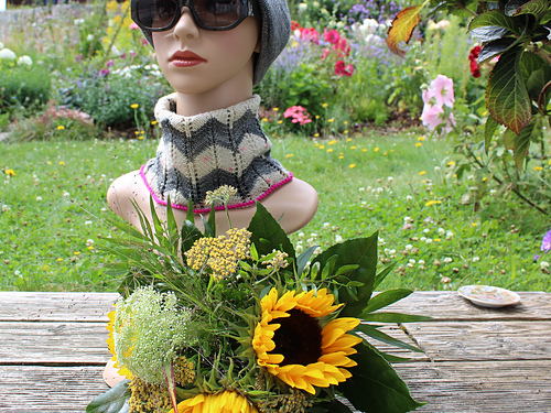 Ravelry: Boho Loop pattern by Daniela Mühlbauer